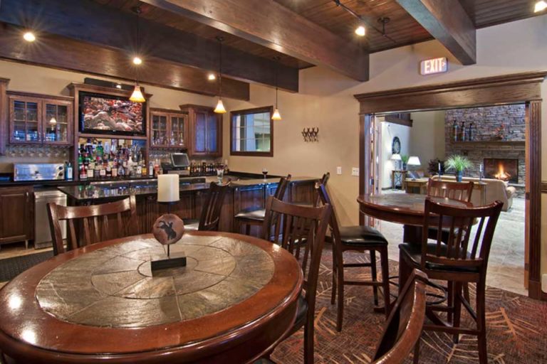 The Watford Hotel - Watford City, North Dakota 58854